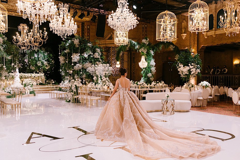 Bride Maja Salvador Wore Black Wedding Dress | atelier-yuwa.ciao.jp